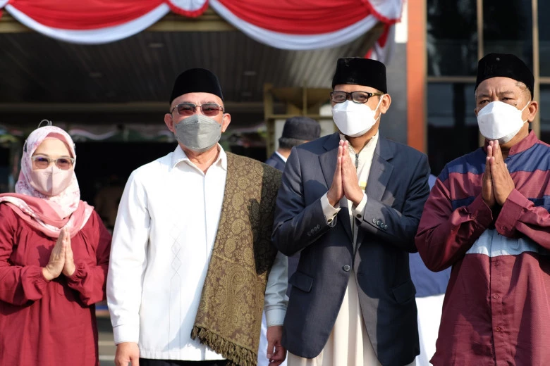 Portal Berita Resmi Pemerintah Kota Depok - Pemkot Depok Gelar Salat ... Portal Berita Resmi Pemerintah Kota Depok - Pemkot Depok Gelar Salat ...