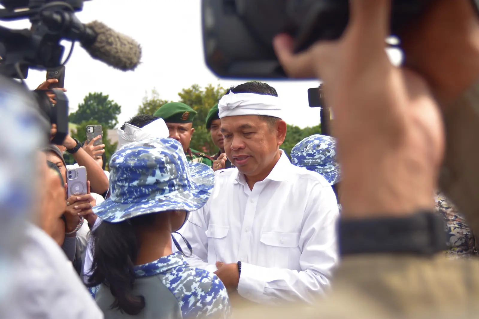 Portal Berita Resmi Pemerintah Kota Depok - Tutup Pembinaan Karakter dan Bela Negara, KDM ...